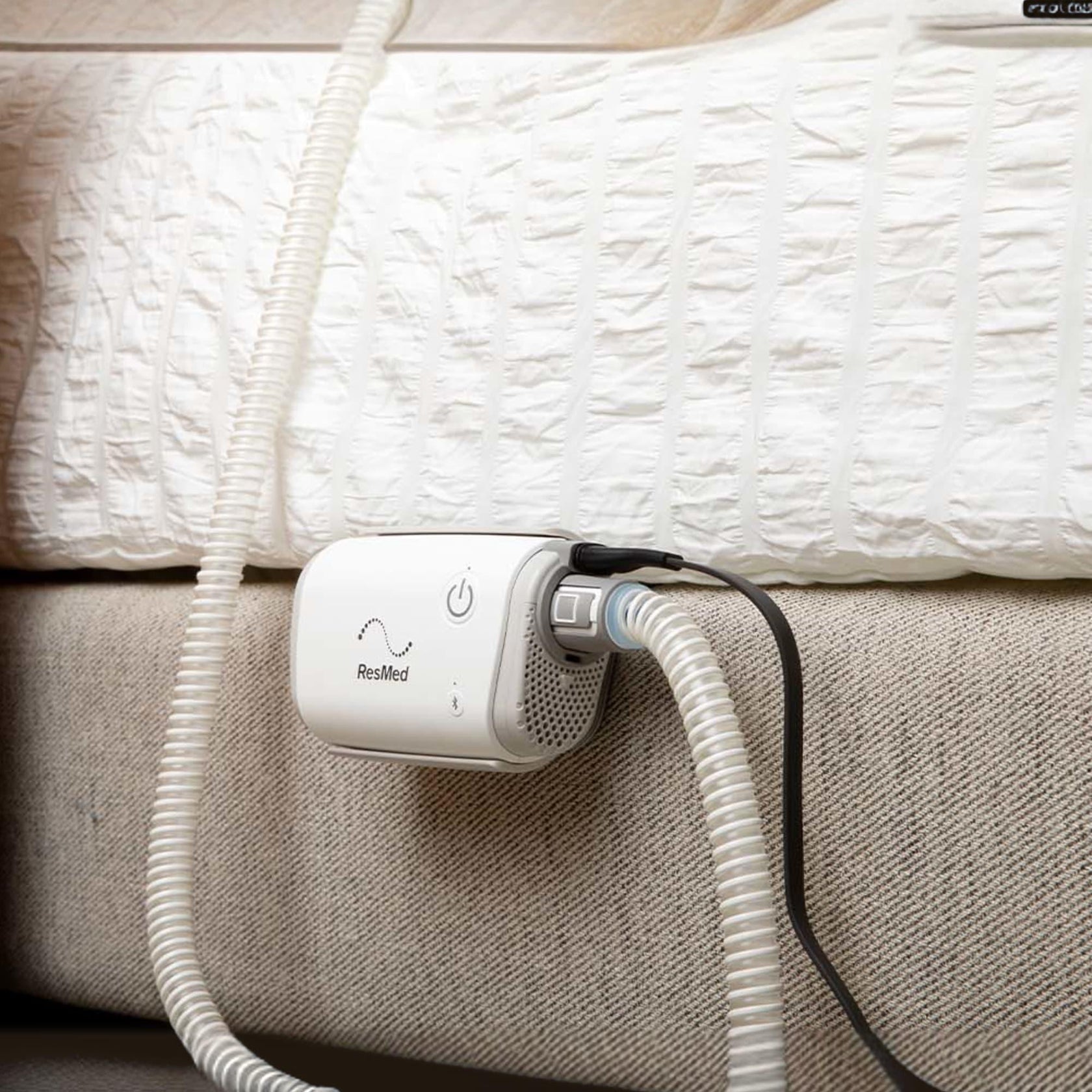 ResMed AirMini AutoSet Travel CPAP Machine - cpap.com