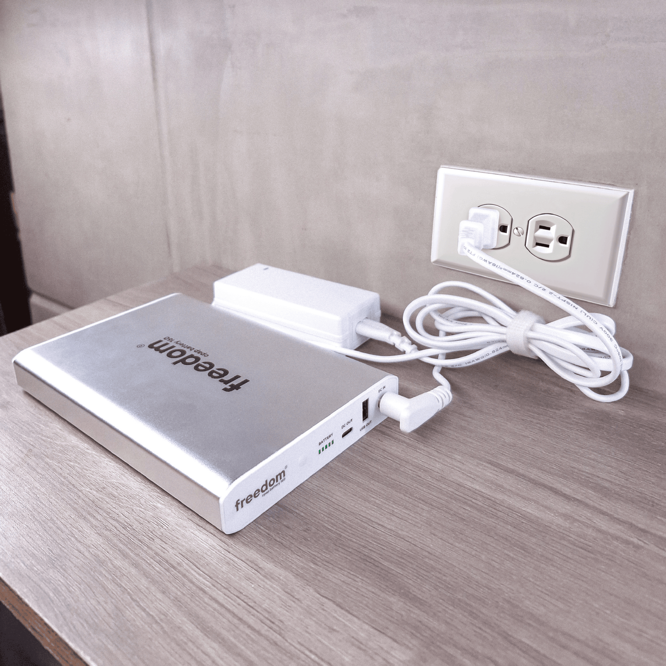Freedom CPAP Battery 160 – cpap.com